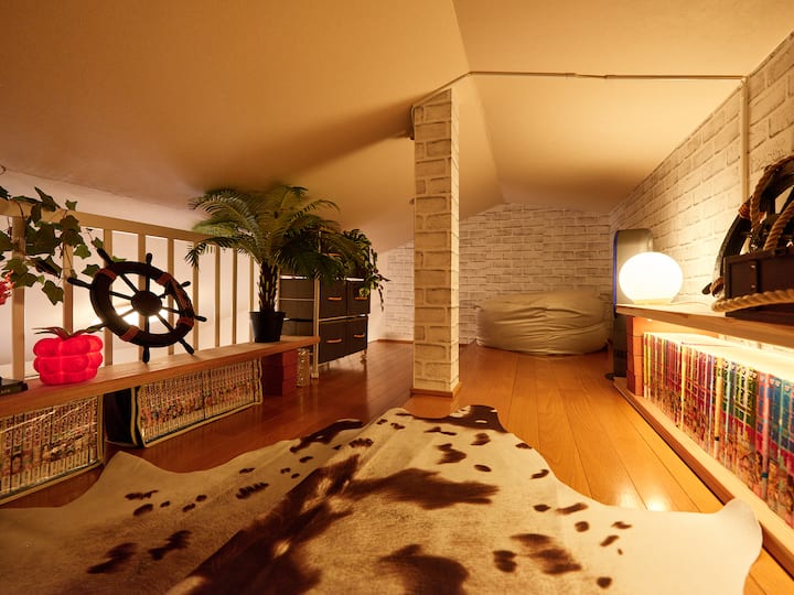 Pirate Loft Hideout Near Namba, Usj & Korea Town - Osaka