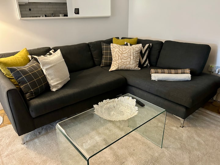 The Edinburgh Castle View Suite, Princess Street - Edinburgh