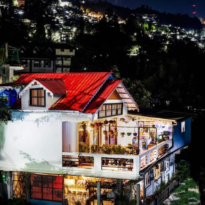 Sunset Nest Offbeat Homestay - Darjeeling