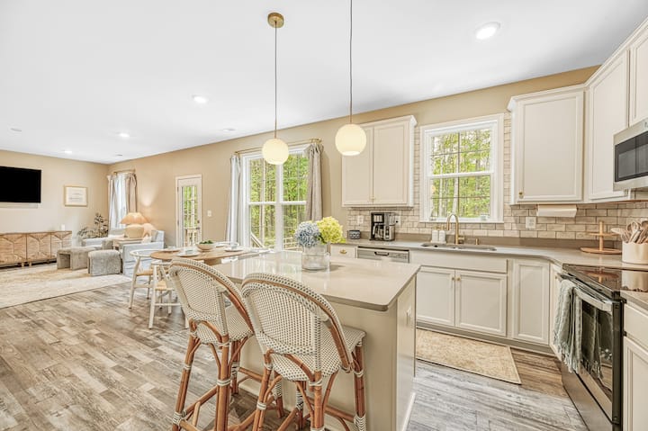 Tranquil Tides - Lake Anna, VA