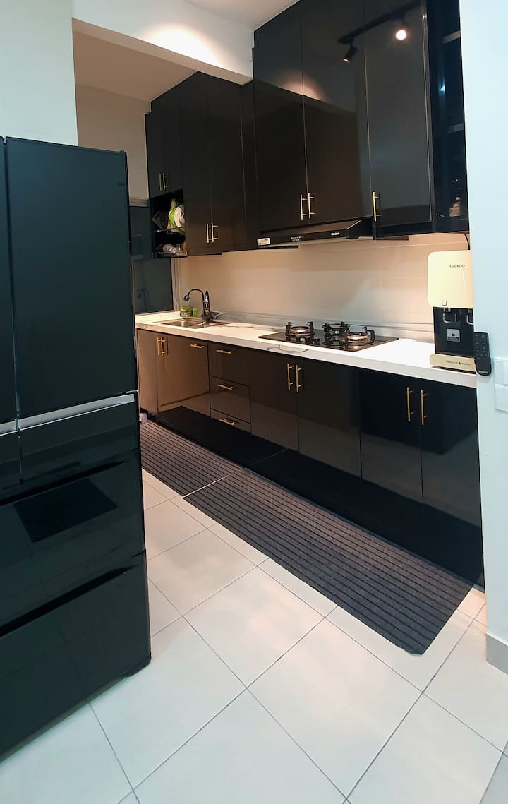 02 Family Friendly Homestay | Gf | Wifi | Netflix - Cyberjaya