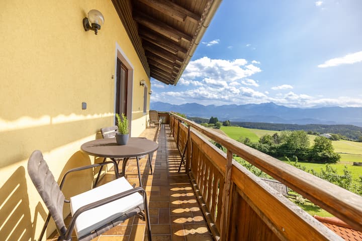 Panoramablick Pur Mit 2 Schlafzimmern & 2 Bädern - Ossiacher See