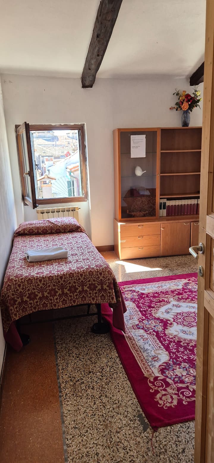 Rialto Flat View City - Venice