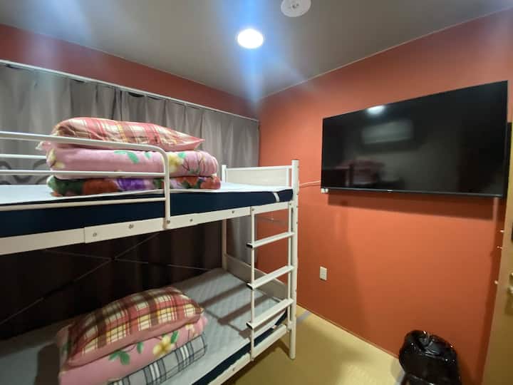 P303 博多駅より徒歩9分 福岡空港も近く 安くて超便利‼️ - Fukuoka, Japan