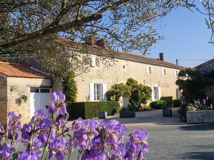 Gîtes De Chavigny 
" Le Peuplier " 10 Personnes - Luçon