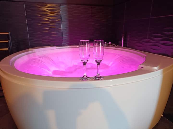 Jaccuzi, Table De Massage, Détente, Noce ,Loveroom - Pas-de-Calais
