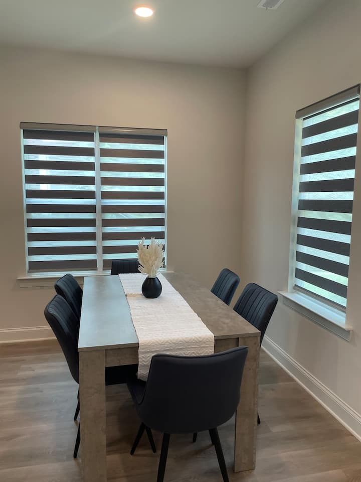 Modern Charlotte Home - University City Boulevard – Charlotte
