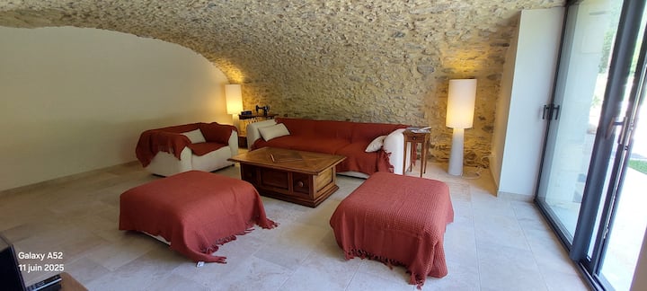 Gîte "Les Peyrières" Avec Piscine - Dieulefit