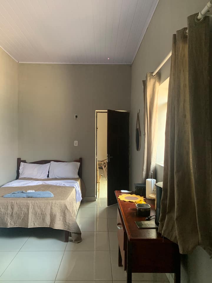 Suíte Aconchegante No Centro Da Cidade - Carolina