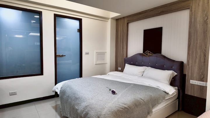 Ximending𓇬ve17熹𓇬taipei 101𓇬住2-4人mrt 西門站𓇬五星飯店床墊 - 三重區