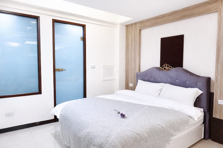 Ximending𓇬ve17熹𓇬taipei 101𓇬住2-4人mrt 西門站𓇬五星飯店床墊 - Taiwan