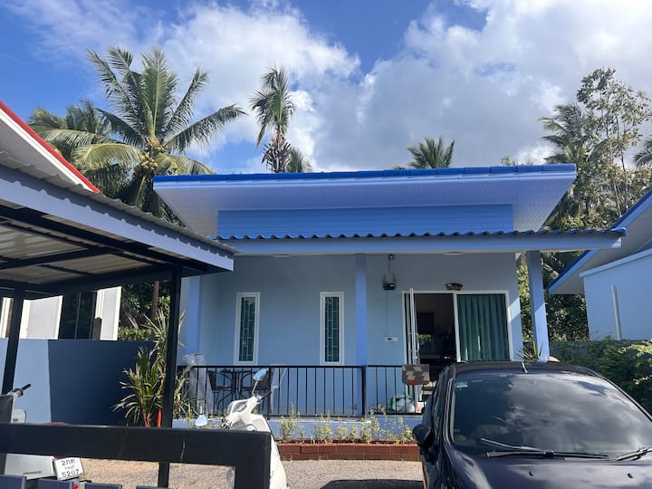 The Blue House In The Jungle - Ko Pha Ngan