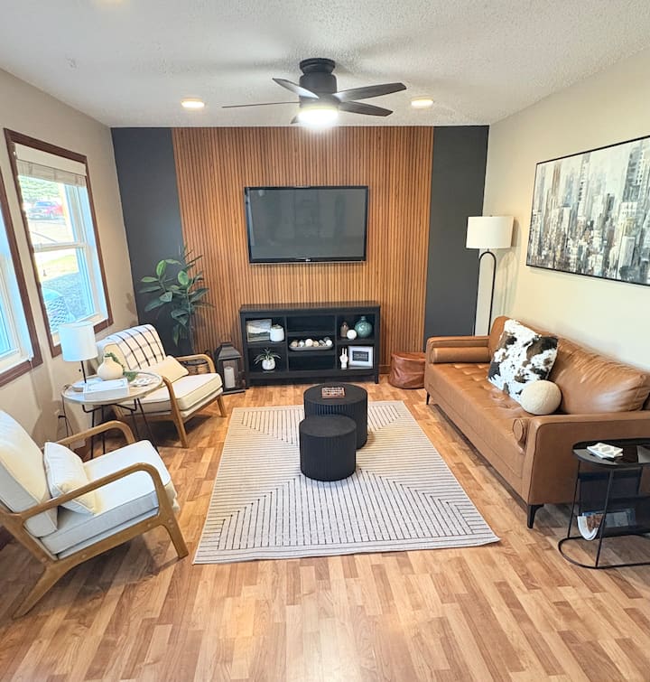 Come Visit Our Modern Nest - Sioux Falls, SD