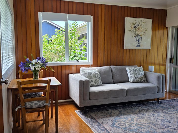 Fletcher Christian Apartments - Isabella Suite U4 - Norfolk Island