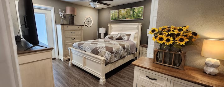 Exclusive Farmhouse Corp. Haven - Bowling Green, KY