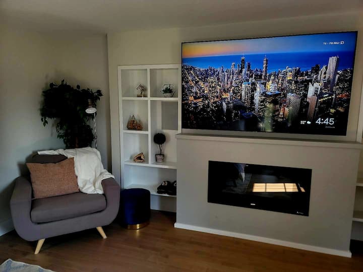 The Hideaway Suite- No Cleaning Fee - Moncton