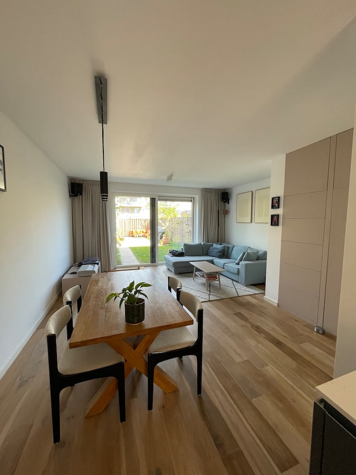 Modern Family House In Noord - Amsterdam