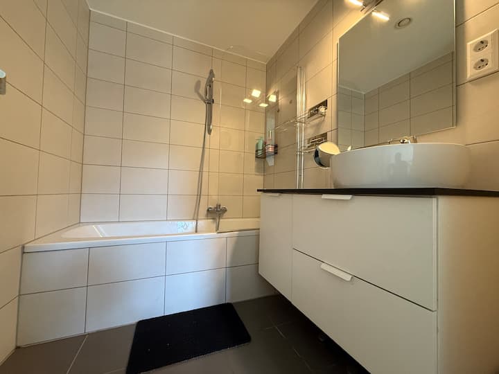 Cozy 3 Bedroom In Central Esch - Luxemburgo