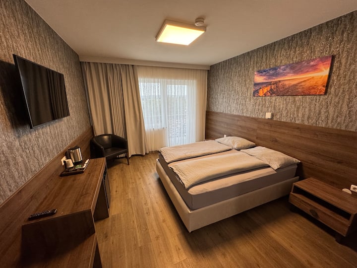 Doppelzimmer Mit Balkon - Traun