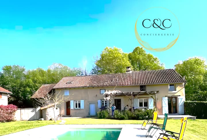 Maison De Campagne, L'hôta - France