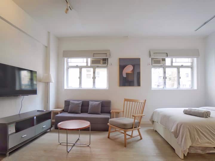 Chic Hollywood Road Studio - Sheung Wan