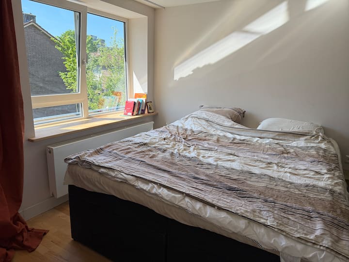 Cozy Room In The Green Of A-dam - Amsterdam