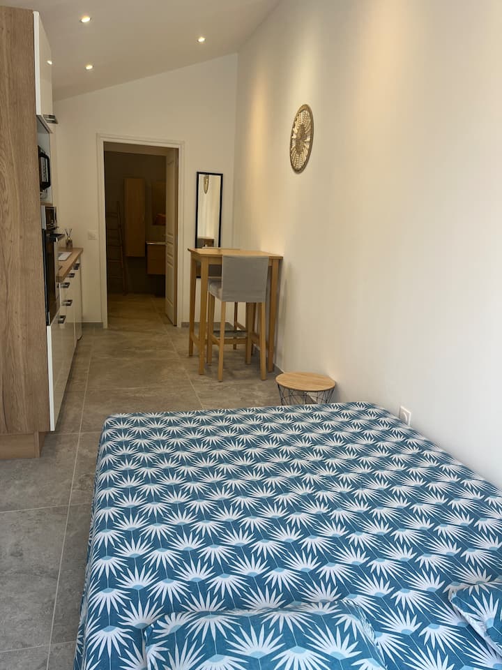 Studio L’essentiel - ibis Istres Trigance