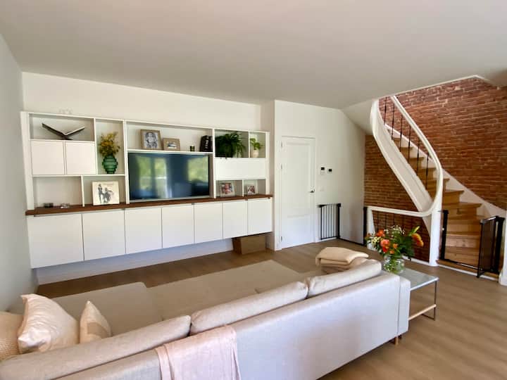 Luxe Canal-view Apartment - Amsterdam