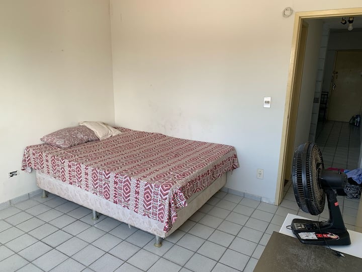 Kitnet Com Fácil Acesso à Praia De Boa Viagem - Boa Viagem