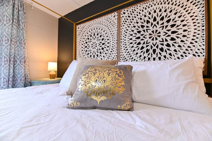 2bedroom 2bath With Breathtaking Lakefront Views - Peoria, IL