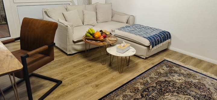Große, Moderne Wohnung (84qm). Neu Eingerichtet! - Bonn