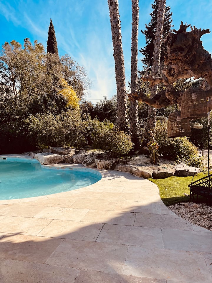 Villa Cap Brun Toulon
Accès Plage 12 Min à Pieds - Toulon