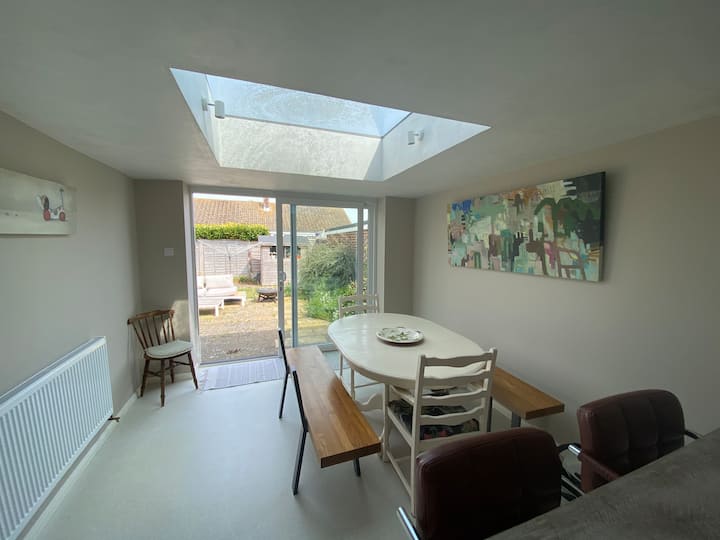 Modern Detached House - Eastbourne