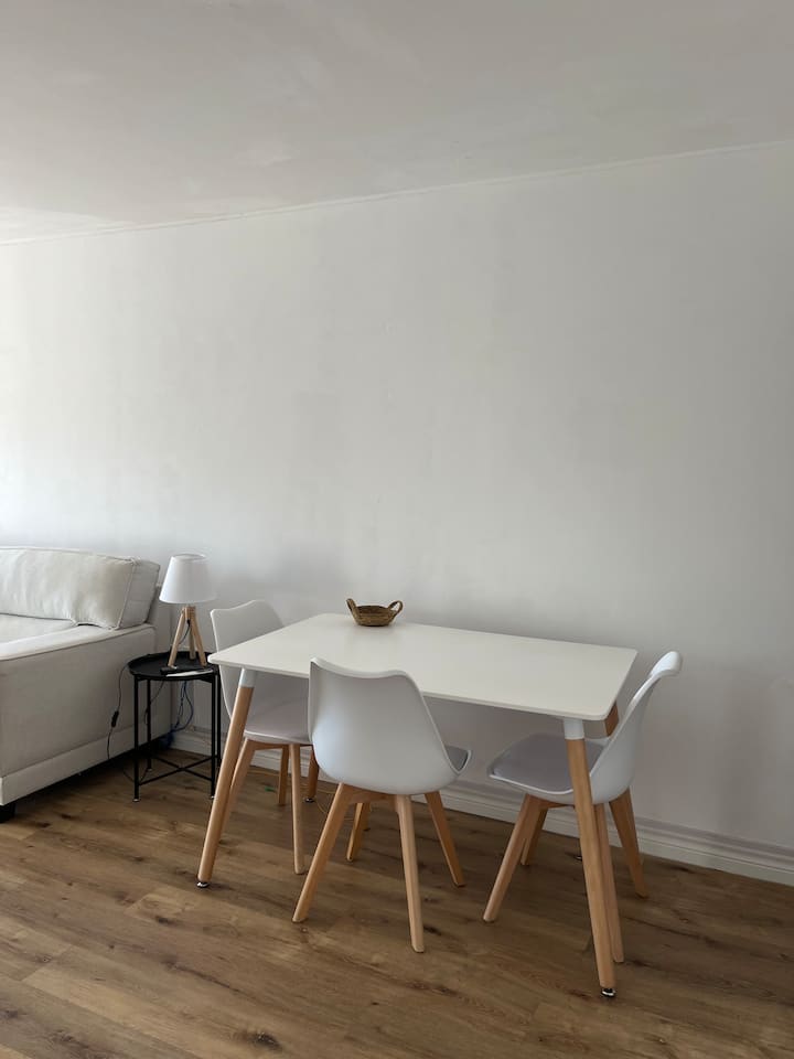 Apartamento Amplio Y Luminoso En Punta Carretas - Montevideo