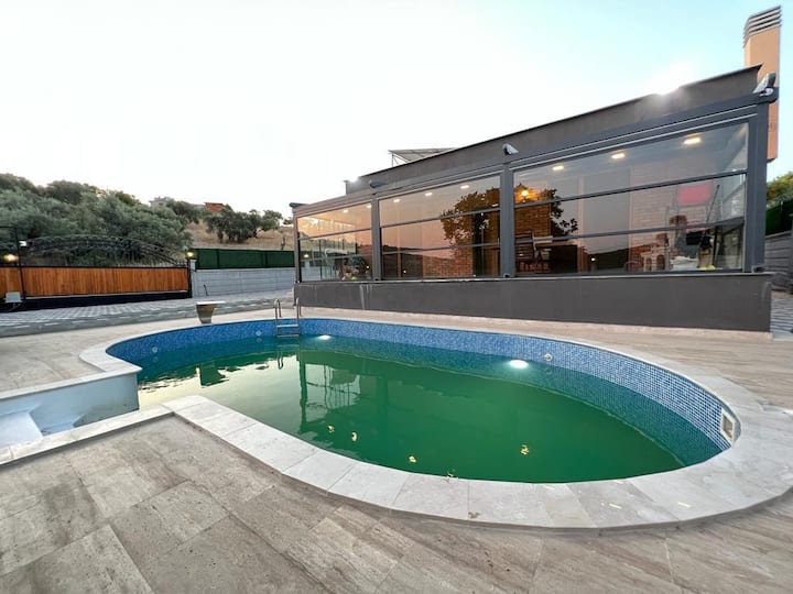Süperlüx Müstakil Havuzlu Villa - Menderes