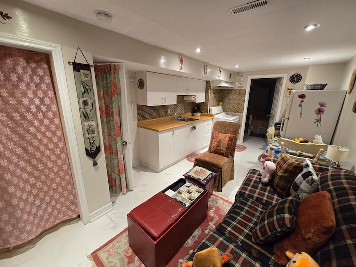 Basement Apartment - Markham