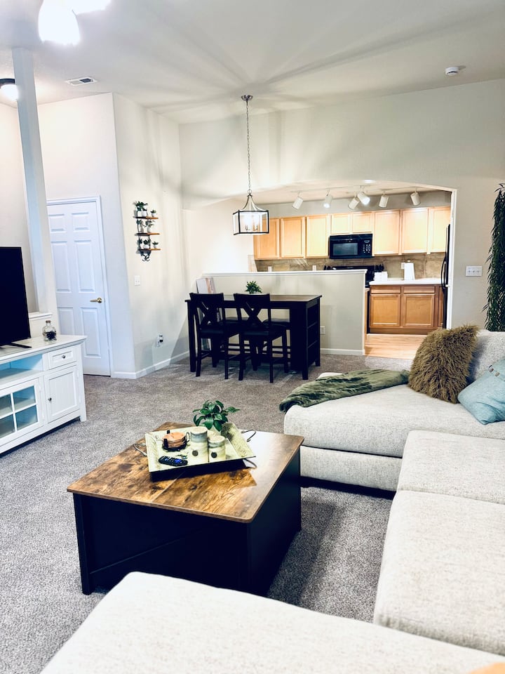 Inviting 2 Br Saddlerock Condo Close To C-470 - Aurora