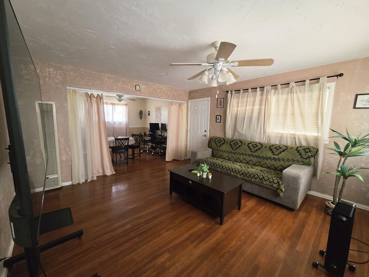 Pet Oasis - Alamogordo, NM