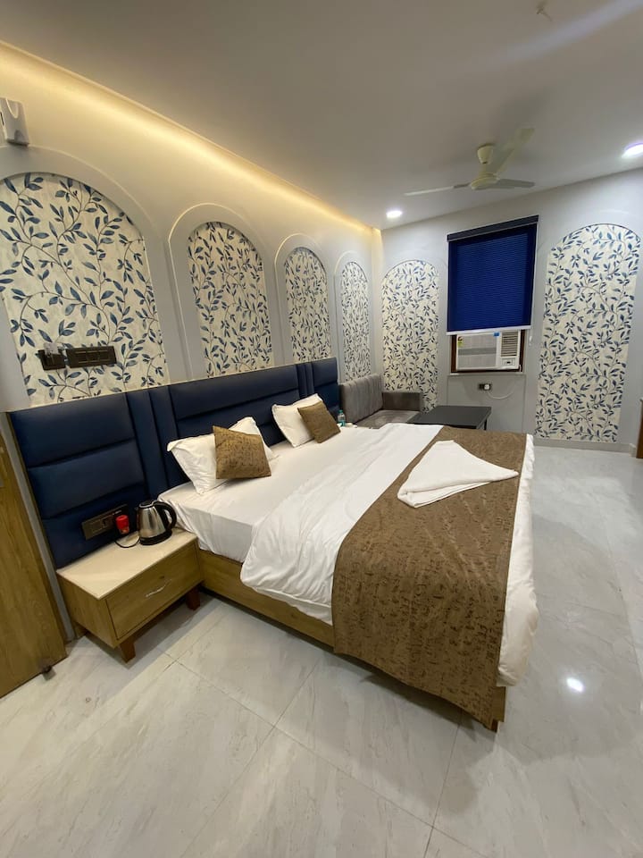 Super Deluxe Room | Hotel Liyan Inn - Kanpur