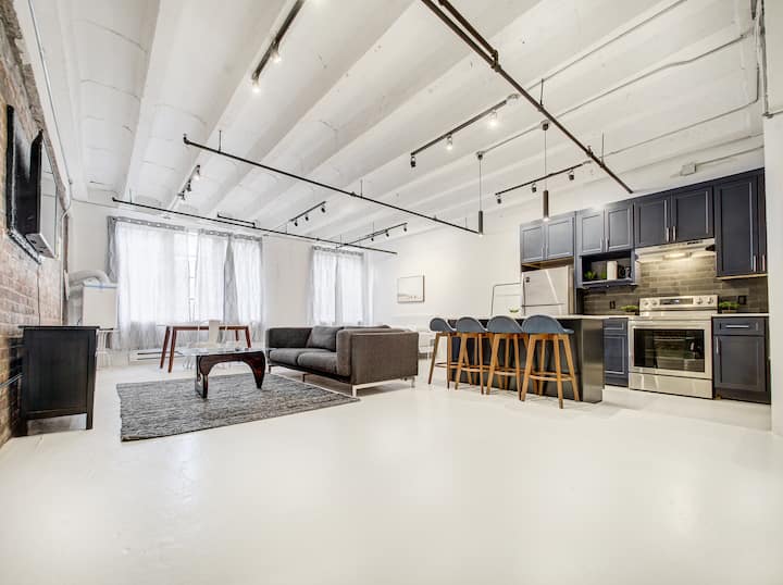 Loft En Plein Centre - Lasalle