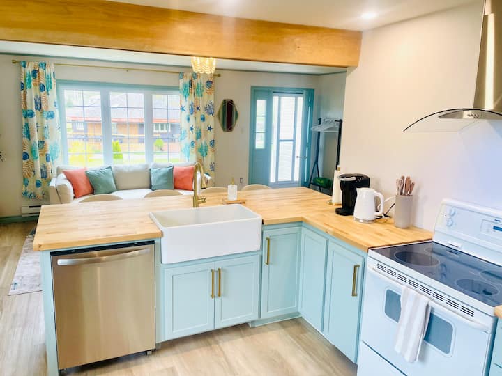 Bluey’s Beach House - Carbonear