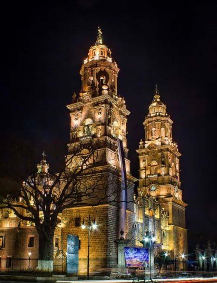 Departamento /Deluxe/3 Min Las Tarascas/4 Personas - Morelia