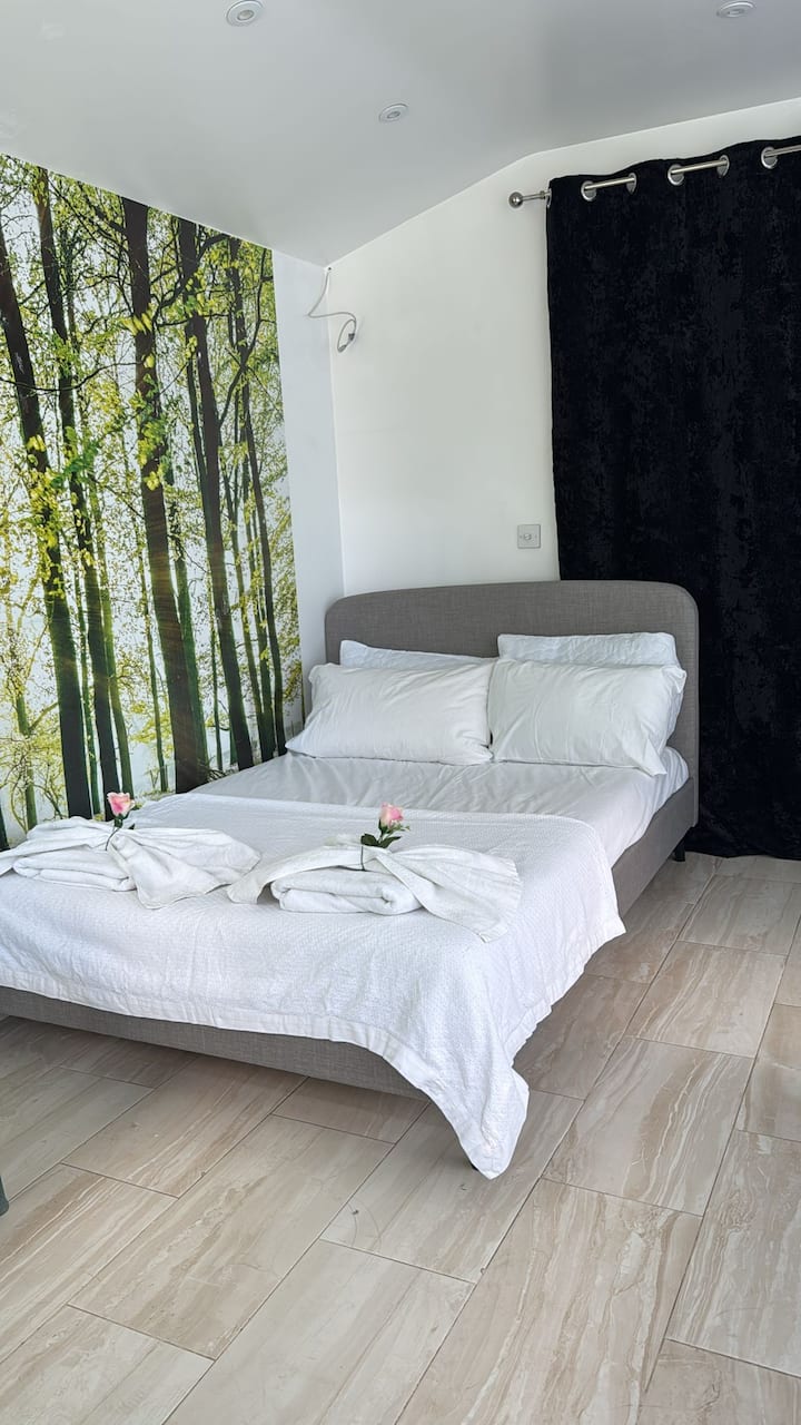 Kidlington Station Room. - Bicester