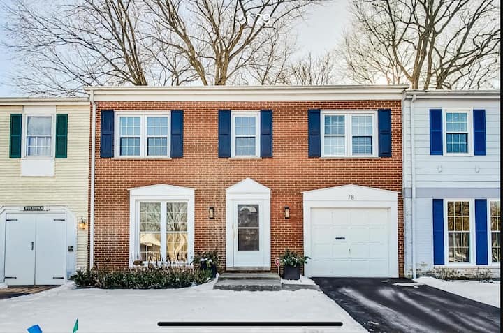 Gorgeous Glencoe Townhouse - Deerfield