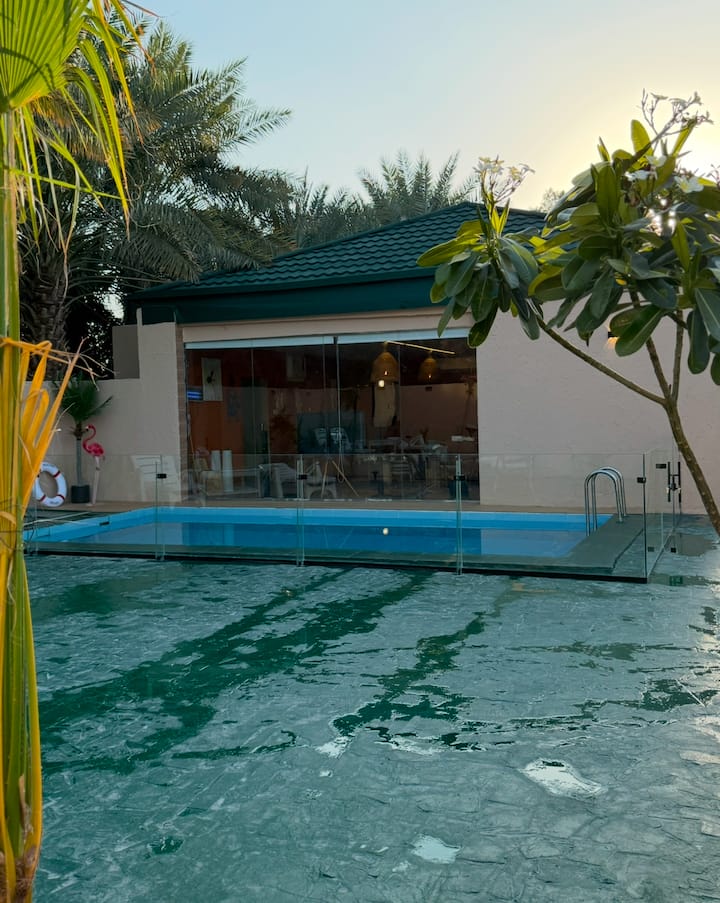 Farm Houesاستمتع معنا في مكانك الخاص بمسبح مطل - Medina