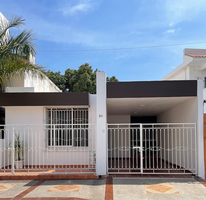 Excelente Ubicación A 3 Min Del Malecón Y La Playa - Durango