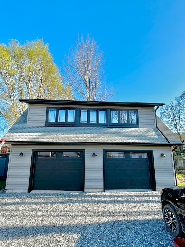 Cozy Loft - Port Colborne