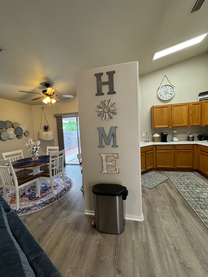 Relaxing Home With Country Charm - Kingman, AZ