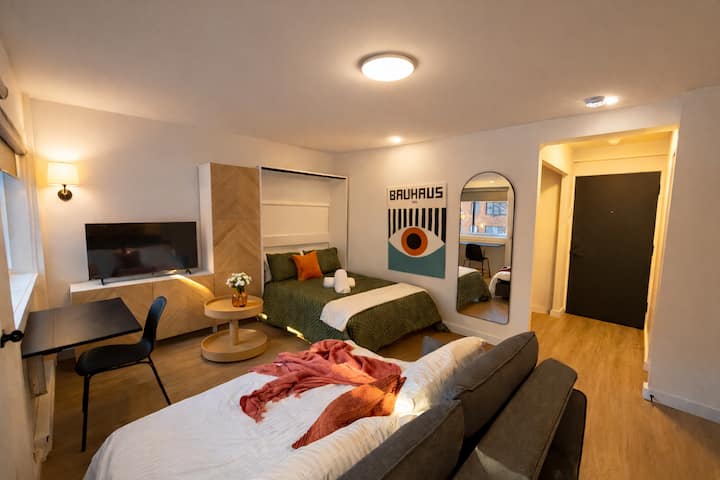 Bright Loft | Steps To Mcgill, Metro & Downtown - Montreal