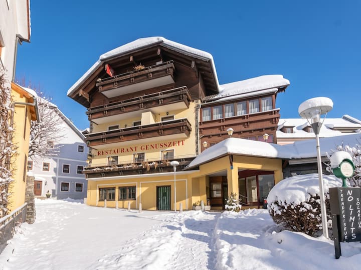 Bel Appartement Avec Terrasse Sur Le Toit - Katschberg